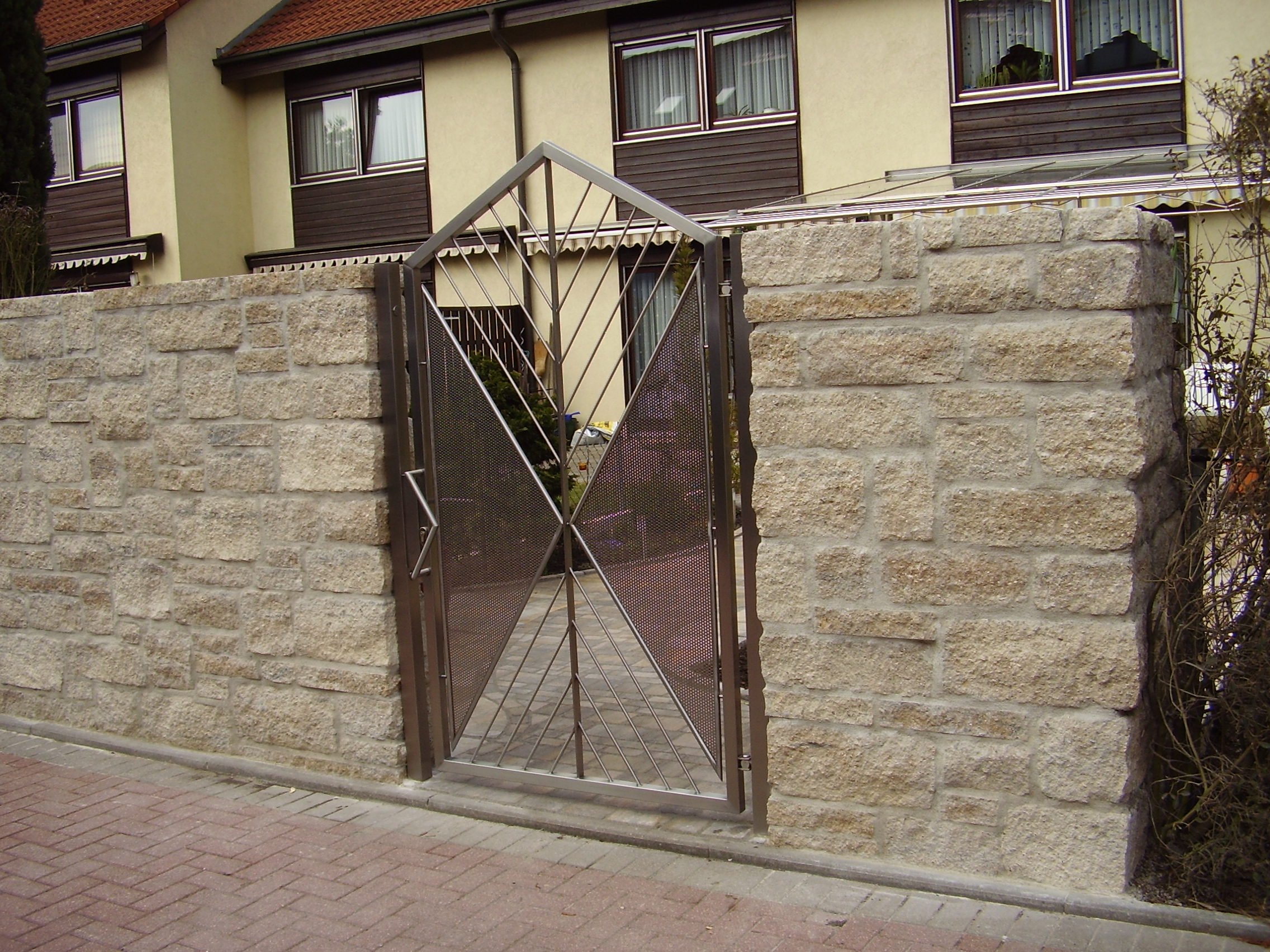 Das Tor zu Ihrem Heim - Tor 205-2